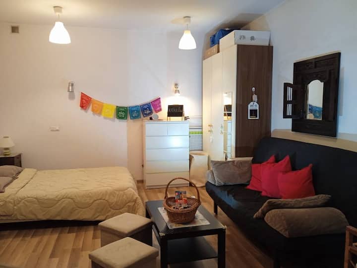 Cosy, Calme, Bien Situé, Au Centre Ville De Krakow - John Paul II Kraków-Balice Airport (KRK)