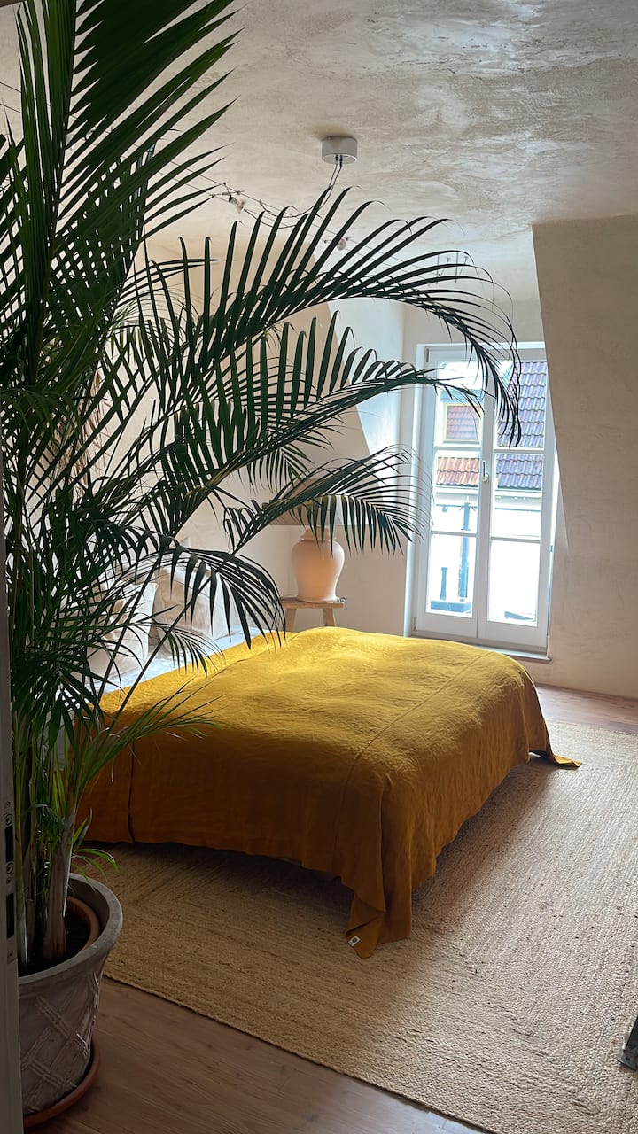 Mediterrane Oase Vor Den Toren Münchens - Munich