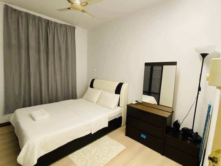 Cozy Studio (2pax)+free Wifi @Country Heights - Kota Kinabalu