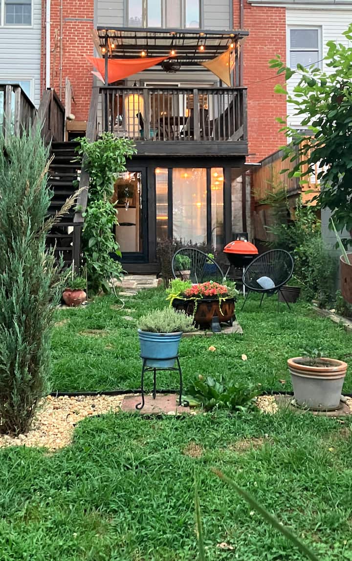 Hampden Stylish Pied-à-terre W Parking - Baltimore, MD