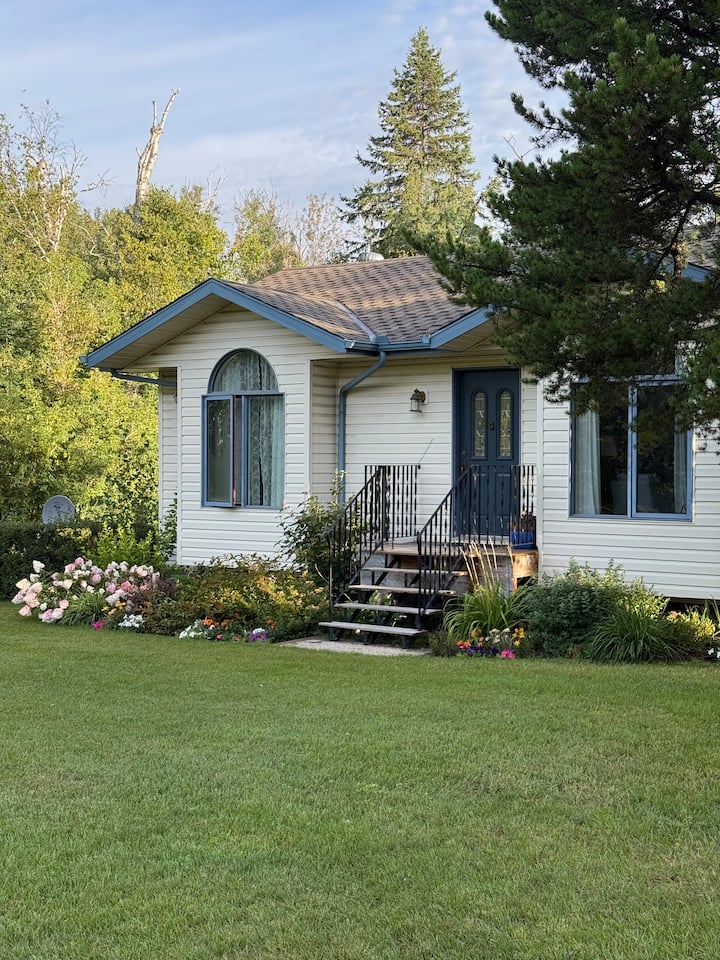 Country Cottage Minutes From Edmonton - 艾伯塔