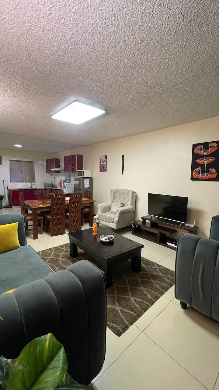 Sapphire & Sunlight 3br -Cosy , Bright At Yaya - Nairobi