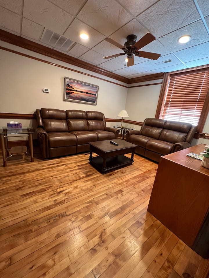 Historic Downtown Condo -2 Bedroom - New Bern, NC