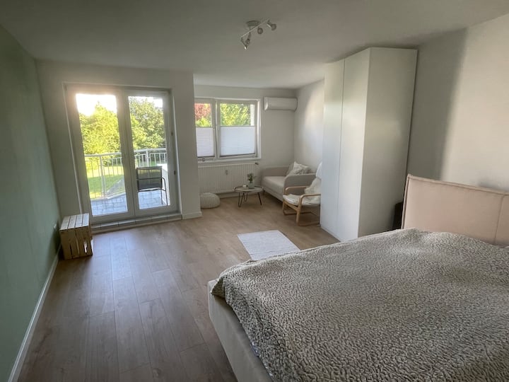 Helle Wohnung Nähe Medienhafen - デュッセルドルフ