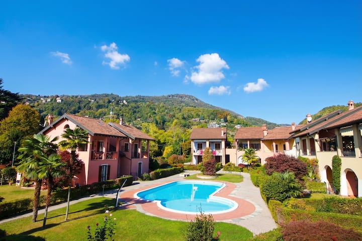 Sunflower Relax Pool And Terrace - Lake Maggiore
