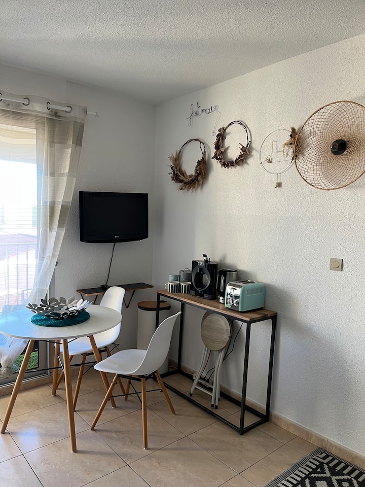 Joli Appart, Bord De Mer, Piscine Et Parking Privé - Gruissan