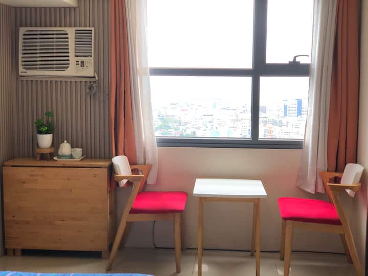 Riz Studio Sea View @ Horizons 101 - Cebu