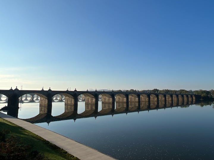 Super Location Os Parking - Farm Show 7 Minutes - Harrisburg, PA