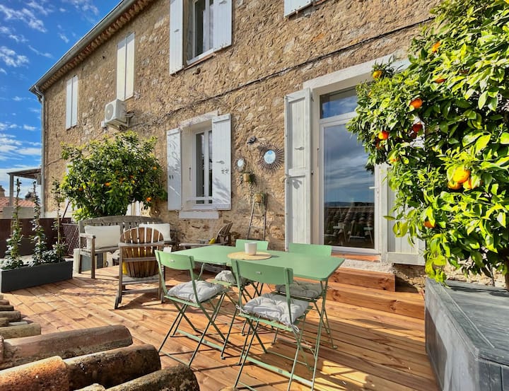 Centre De Grimaud - 2 Pièces Refait Avec Terrasse - Grimaud