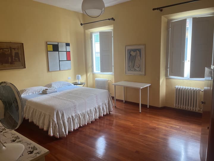 Grande Appartamento Due Passi Dal Duomo Di Firenze - Florence