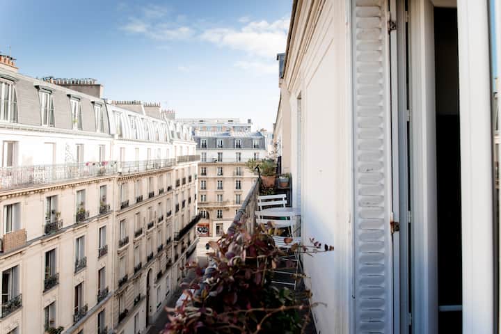 Haussmannien 2 Pièces 32 M², Balcon – Paris 11e - Paris