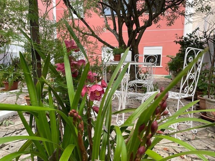 Garden’s Guesthouse - Amadora