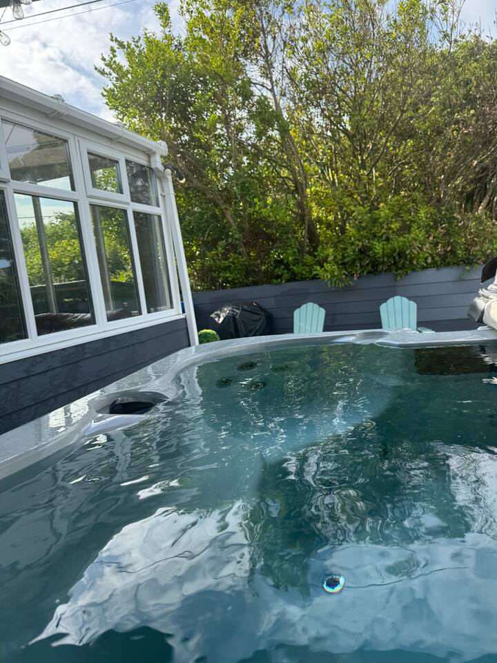 The Hideaway With Optional Hot Tub Hire - Bude