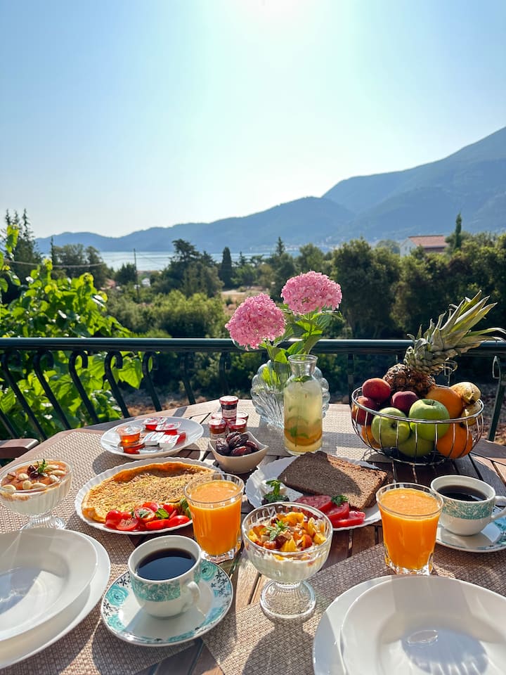 Kate's Place Apartment, 5' Walk From The Beach - Cephalonia