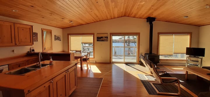 Lakeside Retreat And Sauna - 20 Min From Yarmouth - Nova Scotia