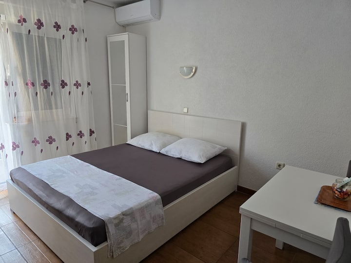 Apartments Tamburovic App4 (2) - Makarska