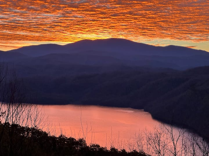 Hallmark Movie View! - Calderwood Lake, TN