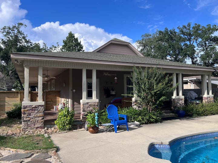 Modern Poolside Sanctuary • Ideal For Remote Work - Pensacola, FL