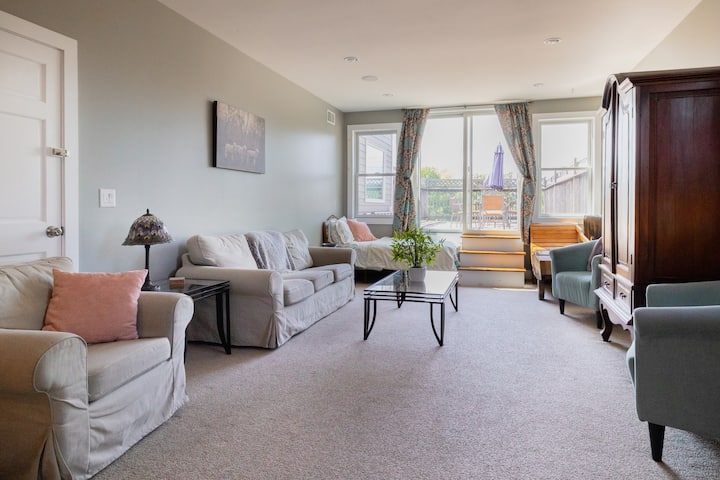 Chic Hudson Apartment - In The Heart Of Hudson, Ny - Hudson, NY