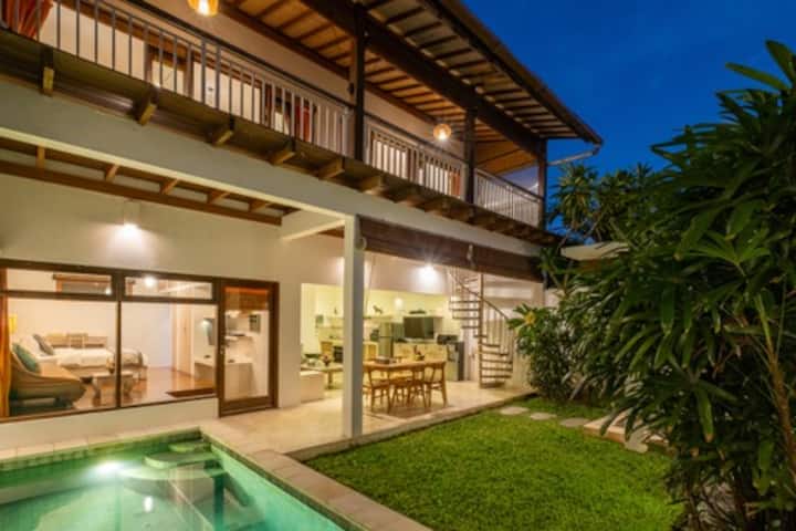 Family Villa + Private Pool In Seminyak 3 Bedroom - Seminyak
