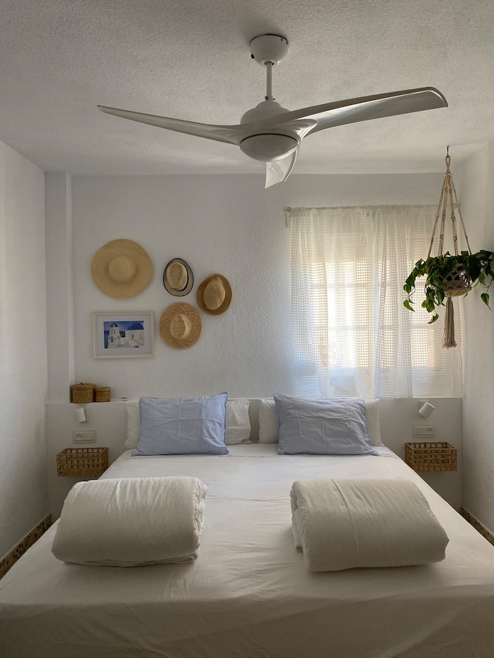 Clean,airy Apartment In Central Malaga . - Málaga