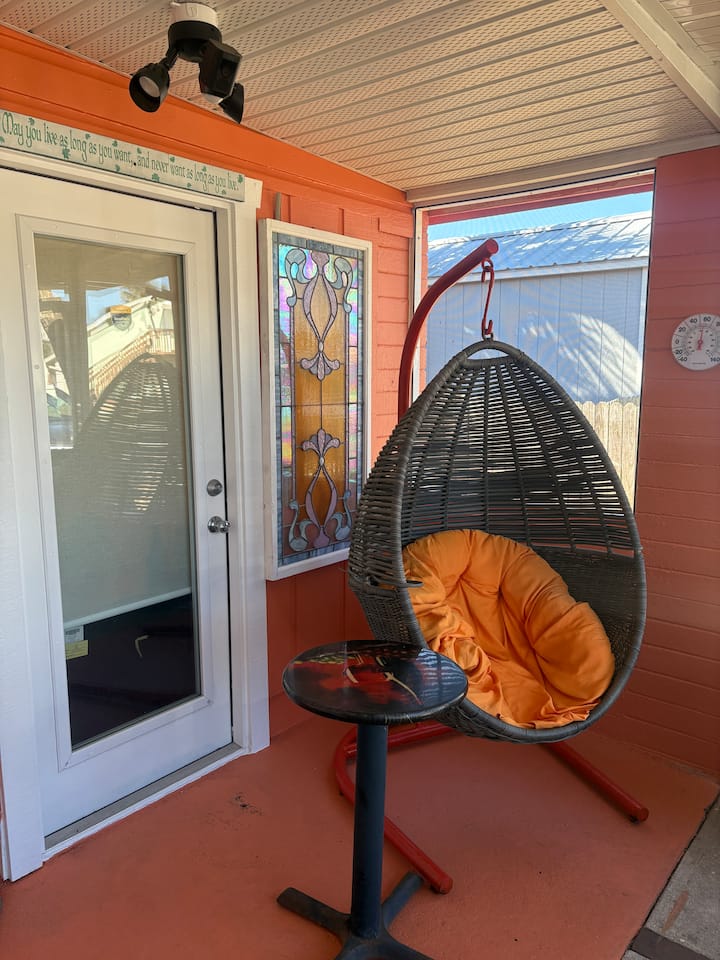 Camp 5 Diamonds Beach Bungalow - Ormond Beach, FL