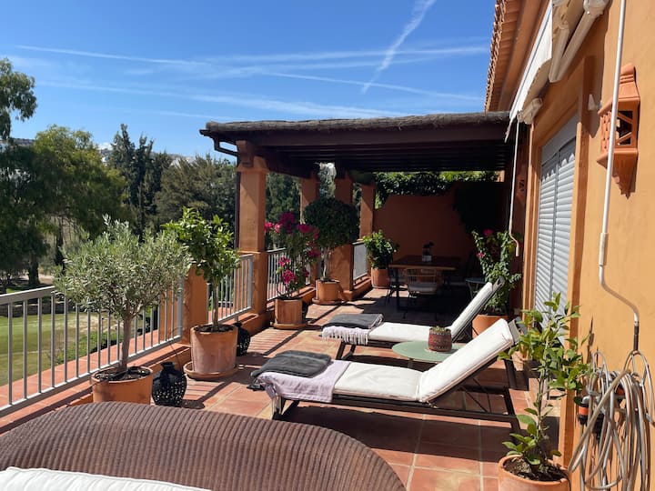 Benatalaya Penthouse. Front Line Of Atalaya Golf - España