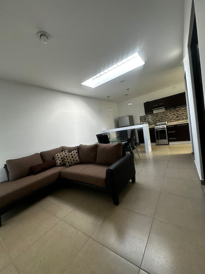 Comodidad  Total En Zona Segura Y Bien Ubicada. - Pachuca