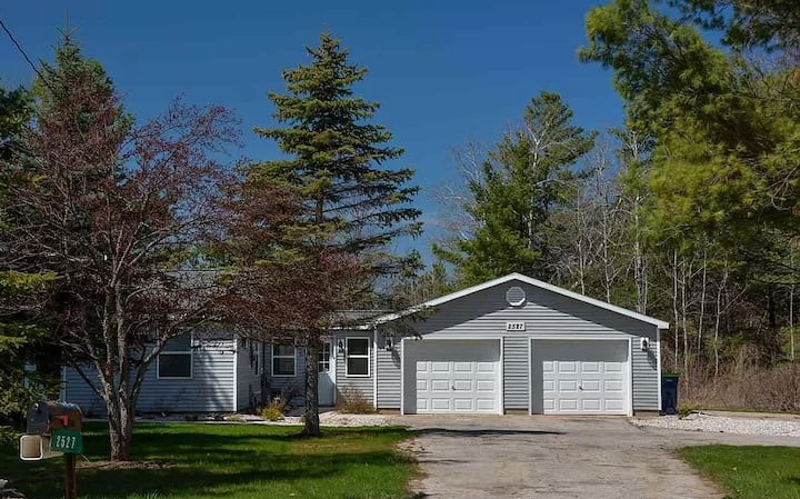 Tc Memory - Family Friendly + 100% Privacy - Traverse City, MI