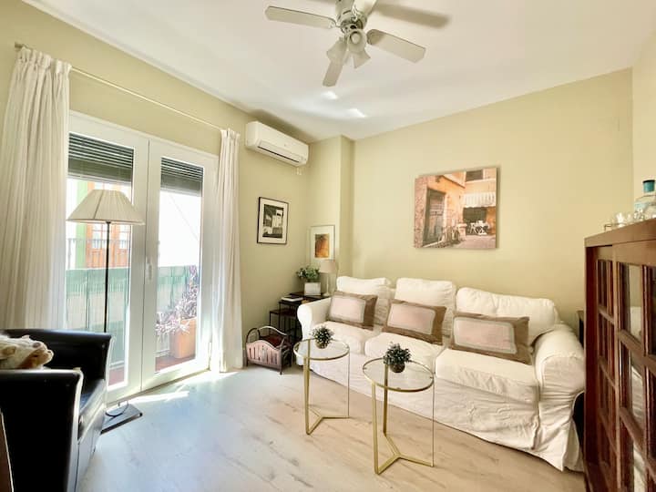 Cozy Apartment Perfect For Couples And Families - Seville, Spain