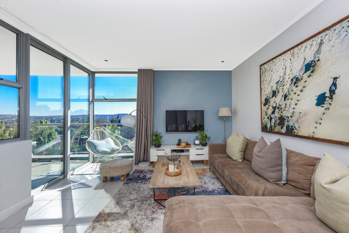 Stunning 2 Bedroom Apartment In Rosebank - Johannesburg