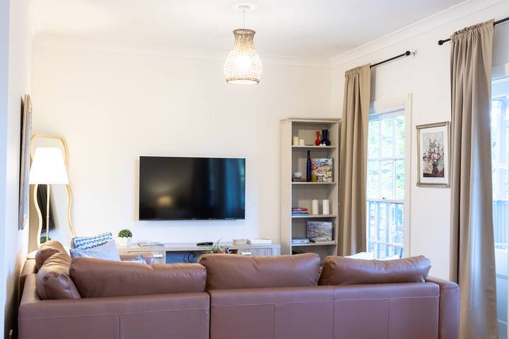 Charming Wentworth Falls Cottage - Wentworth Falls