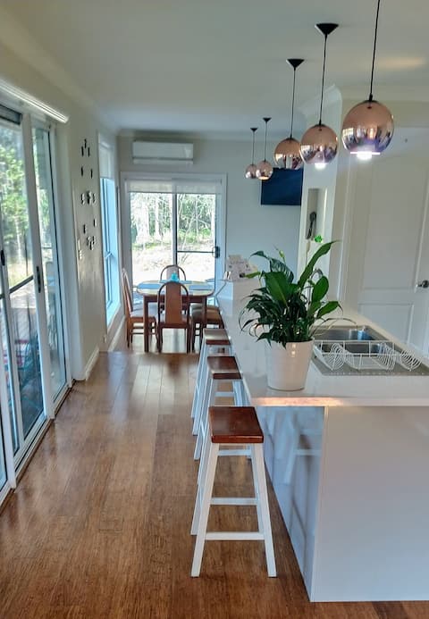 Batemans Bay Holiday Rentals & Homes - New South Wales, Australia | Airbnb