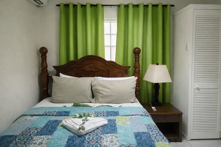 Guava Unit - Saint Lucia