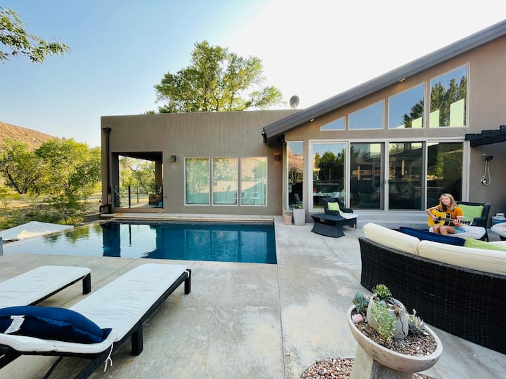 Zion Riverside Infinity Edge Pool - 斯普林