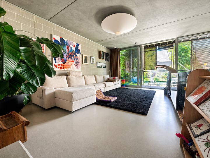 New: The Famous 'Three Generation House' - Amsterdam