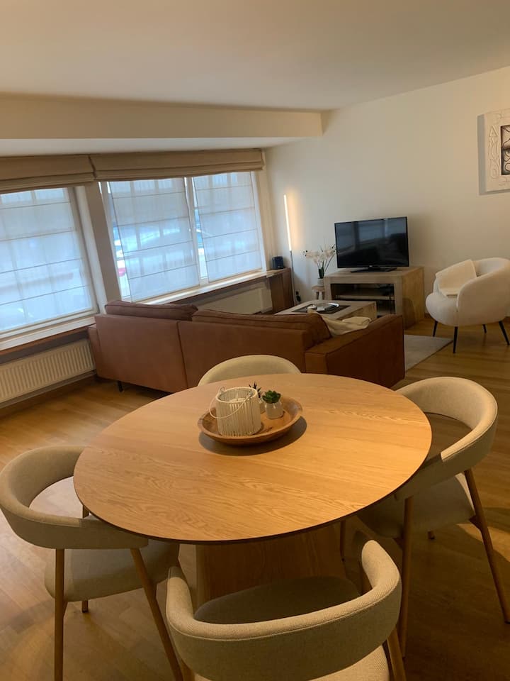 Knokke, Op 1 Minuut Van De Zee En De Winkelstraten - Knokke-Heist