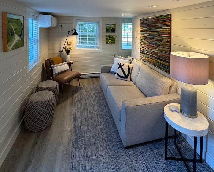 2/1 In The West End With Exclusive Use Patio - Provincetown, MA