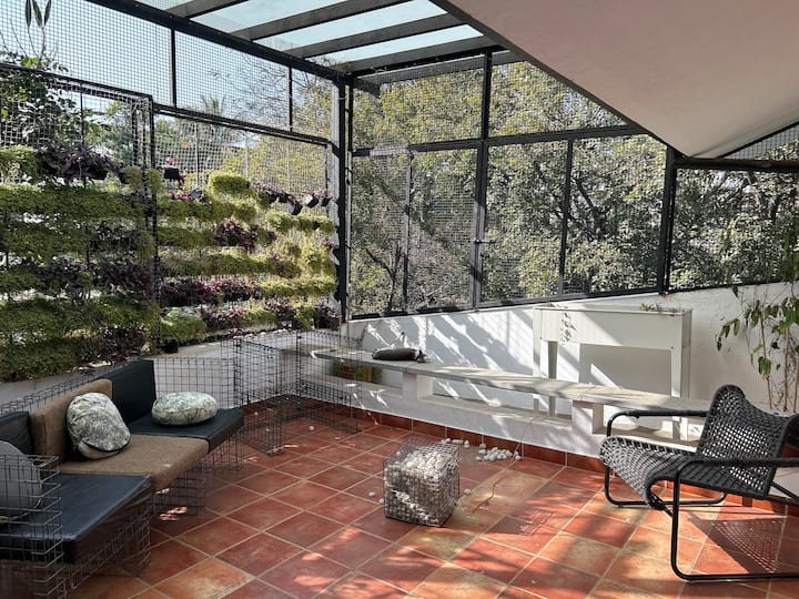 Airy Bright And Cozy 2 Br Apt - Bangalore