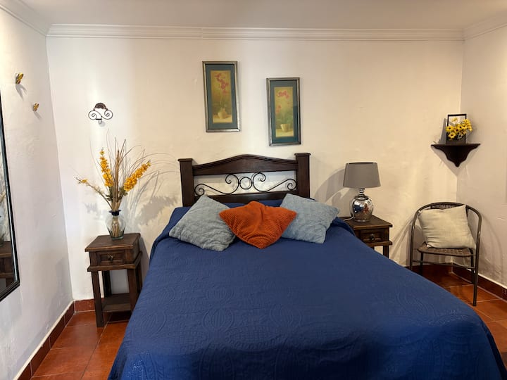 Céntrico Y Acogedor  A 3 Cuadras Del Parque - Guatemala