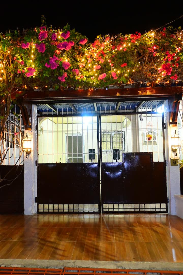 Spacious Holiday Home Ideal For Large Families - Liloan