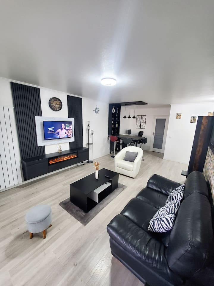 Bel Appartement Rénové, 14 Minutes De Paris Nord - Saint-Gratien
