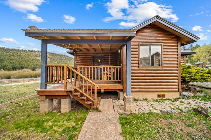 White Mountain Lodge Cabin #4 - Greer, AZ