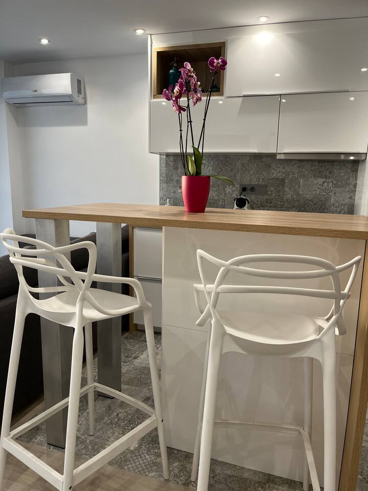 Piso De Diseño-frontal Al Mar - Palamós