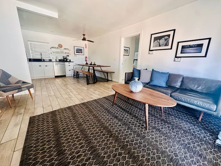Modern Minimalist Desert Retreat - 2br Apt - Desert Hot Springs, CA