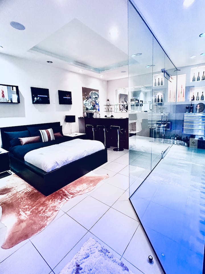 Cozy Modern Staycation Workplace Close To Downtown - Portland