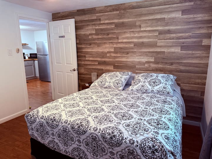 Hickory House 2 - Hickory, NC