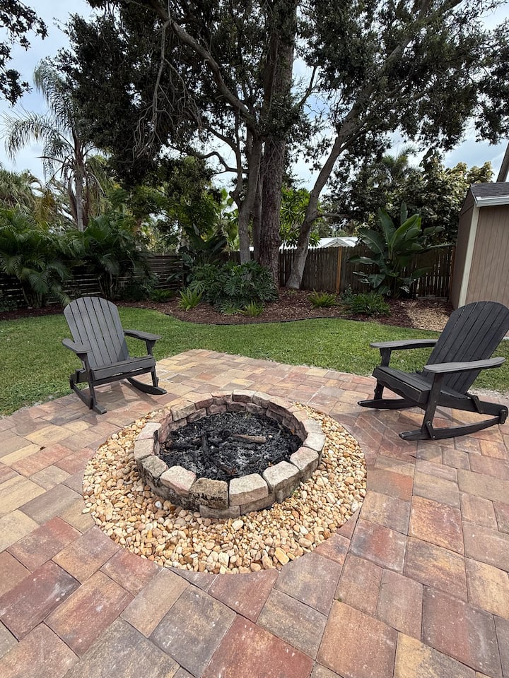 Fall Special - Sea Turtle Cottage - Venice Beach, FL