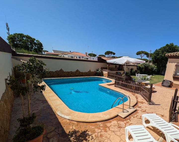 Chalet Con Piscina  La Barrosa - Chiclana de la Frontera