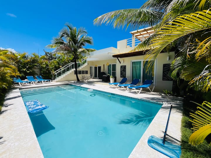 Modern Villa With 3 Bedrooms Steps From The Ocean - Sosúa